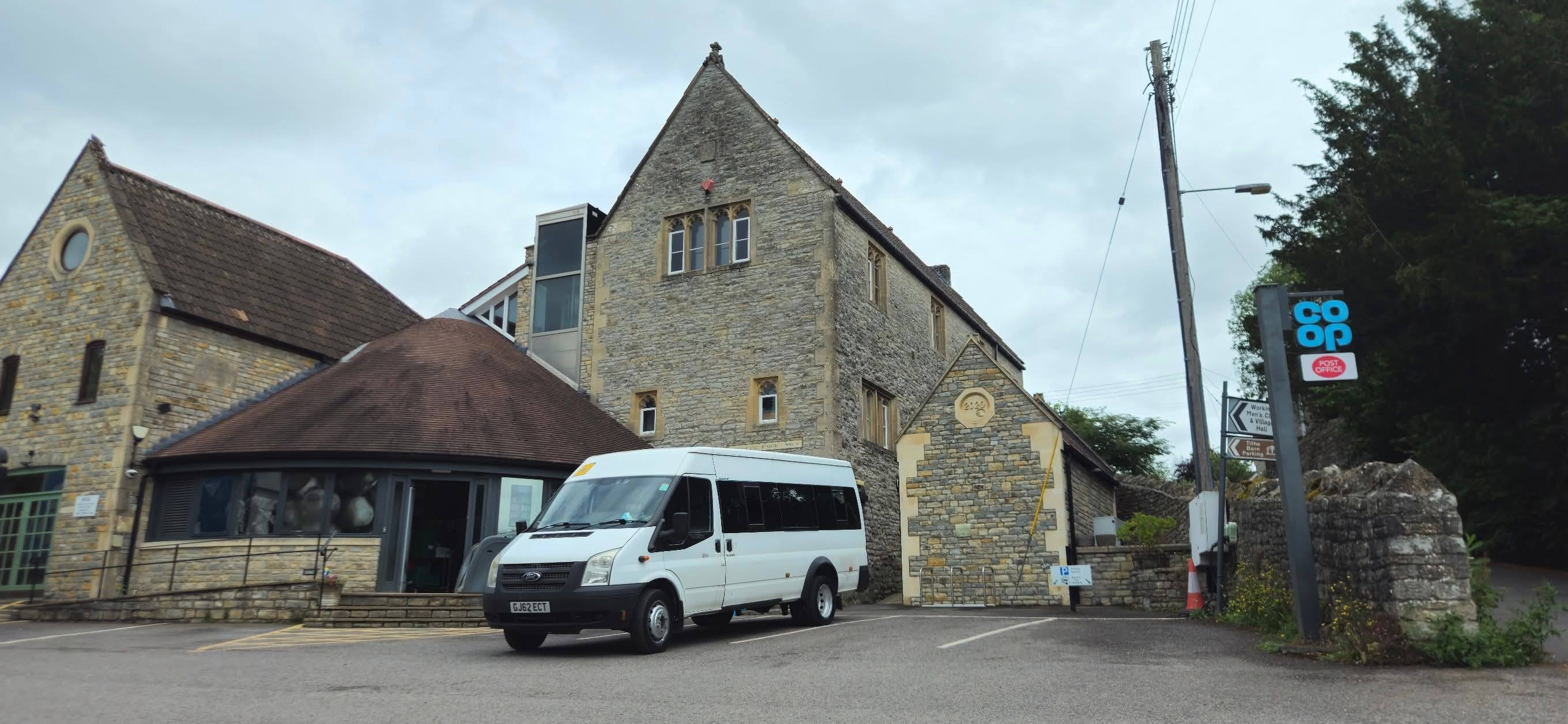 AM2PM Travel | Local, Independent Coach & Minibus Hire Bristol